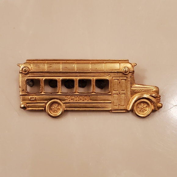 Jonette Jewelry | Jewelry | School Bus Pin Brooch W Children In Windows ...